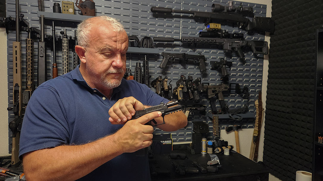 Pistol Stoppage Drills - Clearing Type 3 Malfunctions - Guns 101